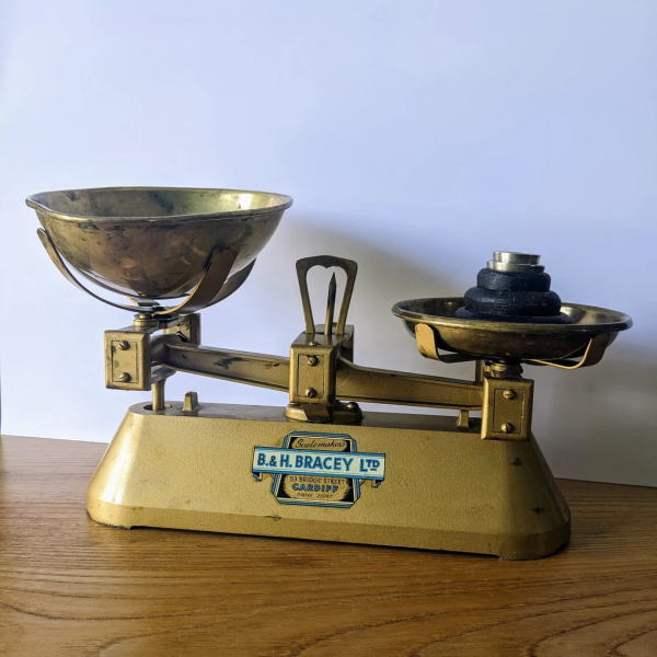 Gold tone antique cast iron kitchen scales by B&H Bracey Cardiff, pan ...