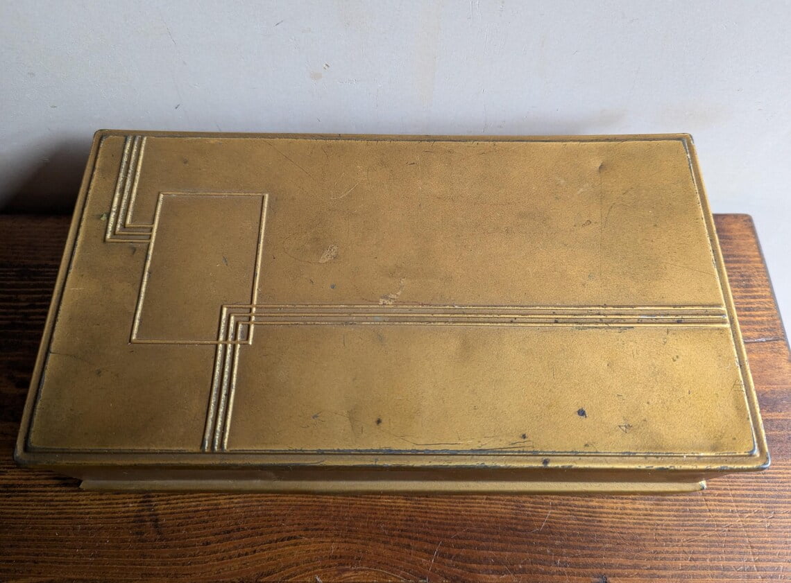 Art Deco circa 1920s State Express cigarette tin, gold tone trinket box ...