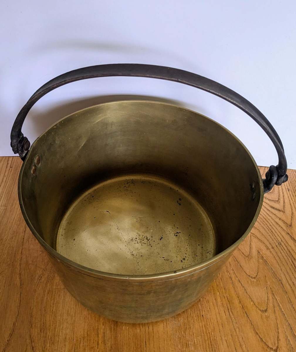 Large, very heavy 19th century antique brass cooking pot - Oaky Doke ...