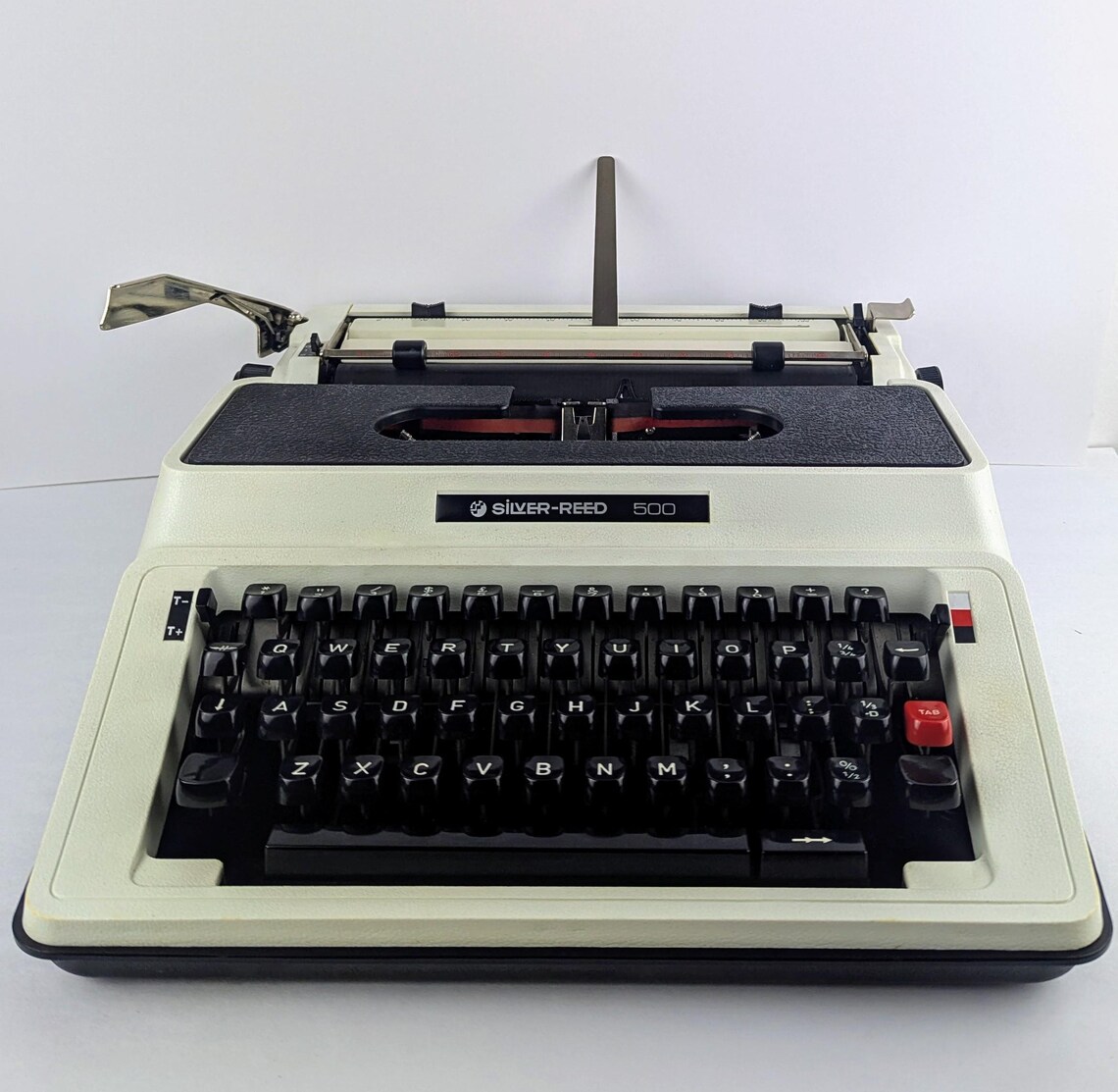 Silver Reed 500 typewriter, early 1980s typewriter in excellent ...