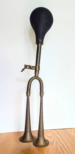 Vintage brass double classic car horn, c.1920s-30s | Oaky Doke Vintage Home