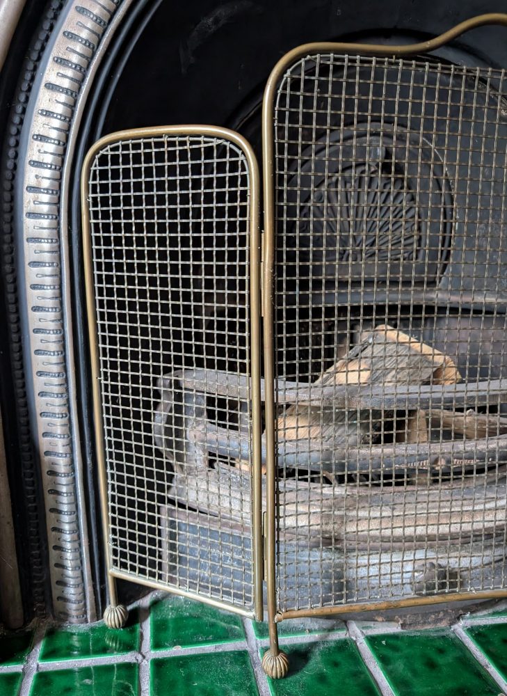 Brass Edwardian fireguard | Oaky Doke Vintage Home